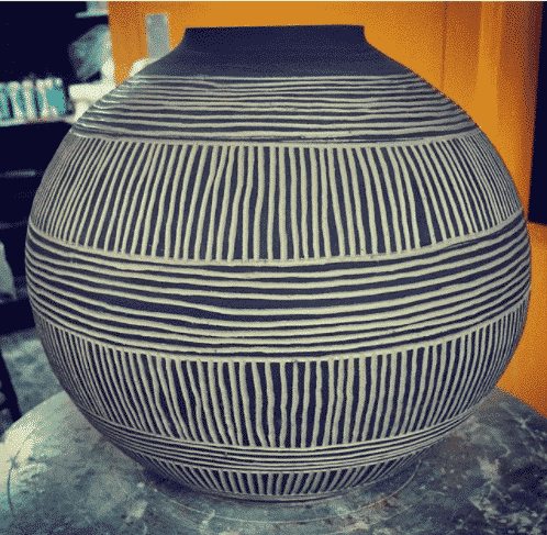 How To Make and Design Sgraffitos - The Ceramic School